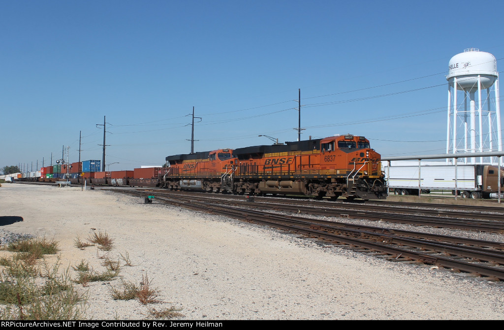 BNSF 6837 & 7861 (1)